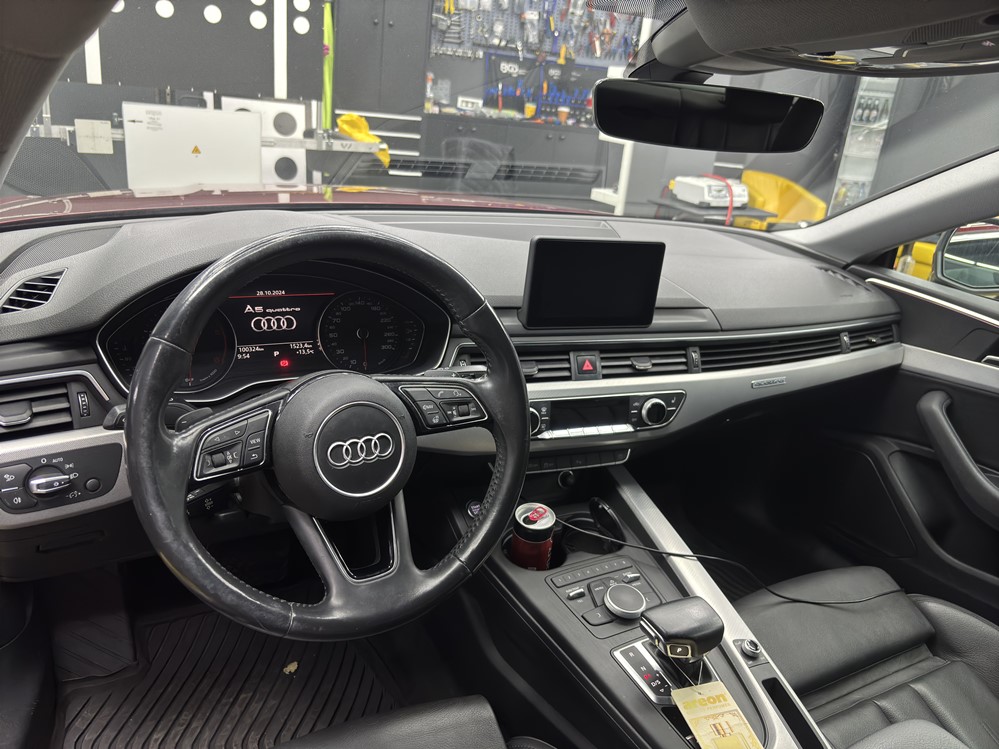 Audi A5 F5 2019 Instalare Retrofit Navigatie Display Mare Ceasuri ...