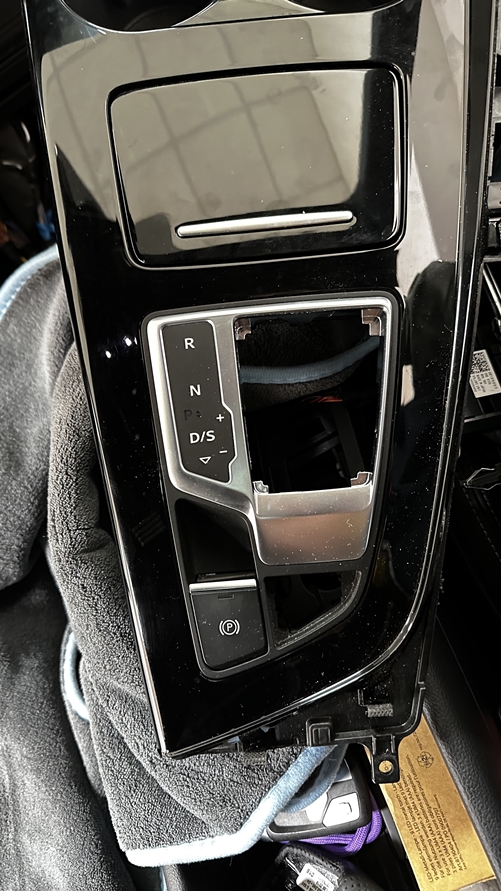 Auto Hold Audi A4 B9 8W A5 F5 Q5 FY Instalare Activare Buton AutoHold