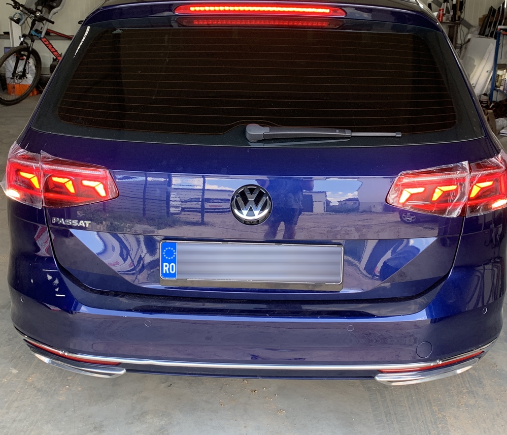 Montaj Faruri LED Matrix Stopuri Triple LED VW Passat B8 2016 Originale