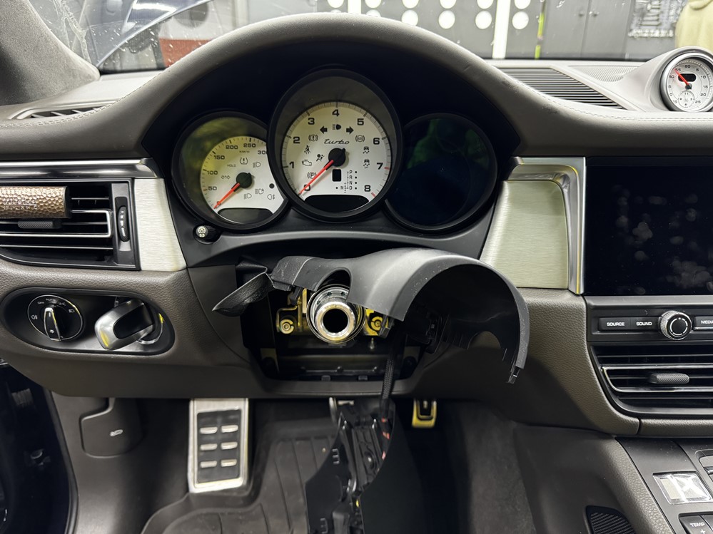 Porsche Macan 2020 Instalare Retrofit ACC Distronic Adaptive Cruise Control