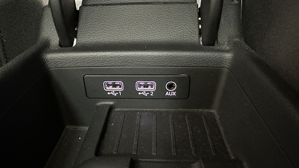 Audi A4 B9 2017 Activare Apple Carplay Android Auto Port USB 2 Sloturi